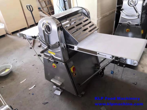 Commercial Industrial 680mm Bakery Croissant Dough Sheeter Machine ...